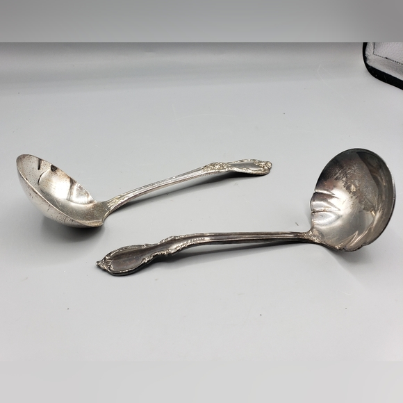 William rogers | Kitchen | Set 2 Vintage Ladles Baroque Rose 847 ...